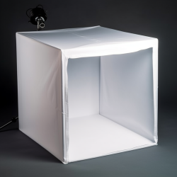 How to Use a Lightbox for Photos - ShutterRelease