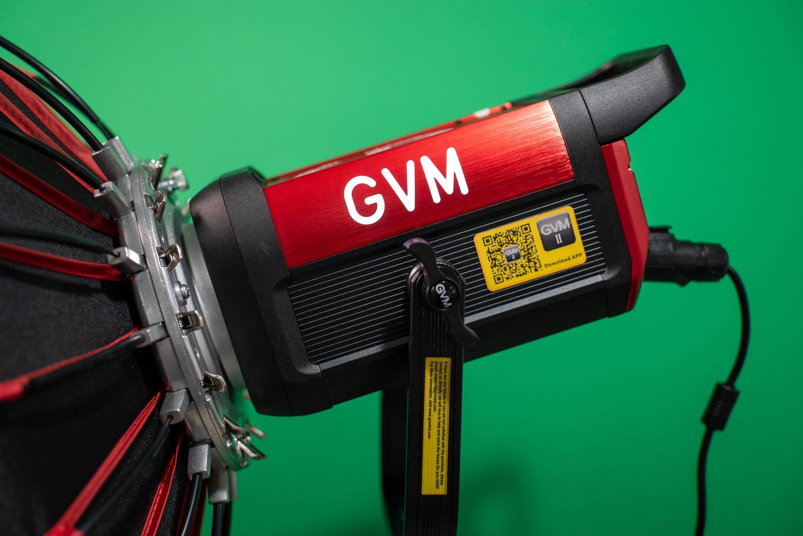 GVM Pro SD300B Review: Illuminating Storytelling - ShutterRelease